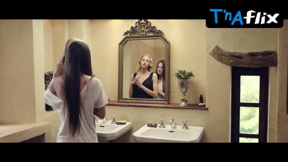 Sarah Butler Breasts Scene In The Stranger Within