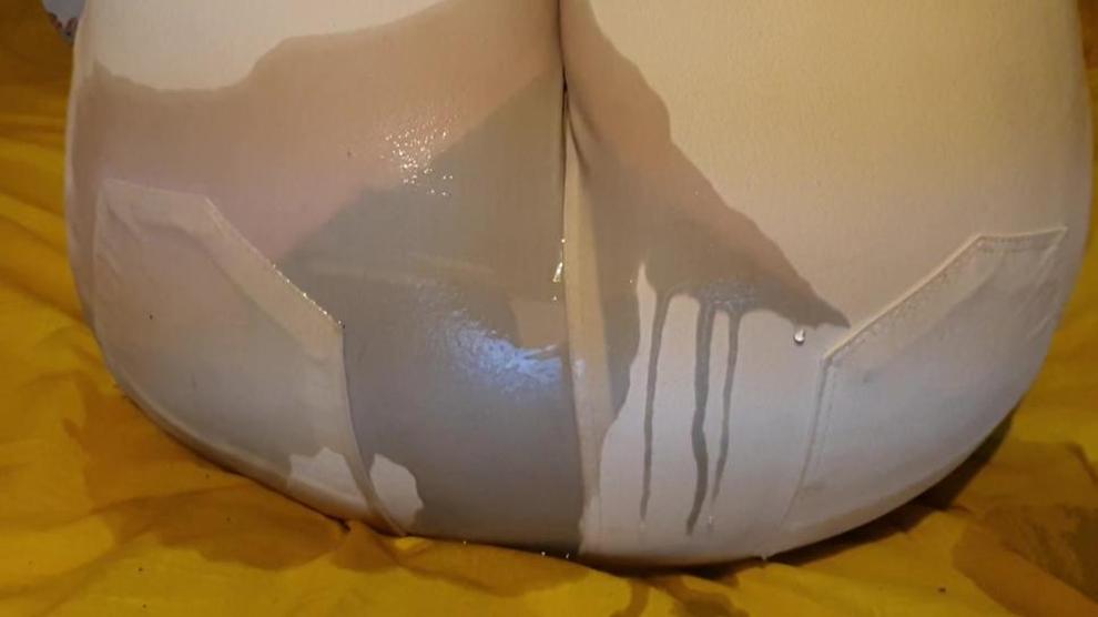 Bedwetting In Pee Stained White Jeans Feeling Lazy And Wet The Bed