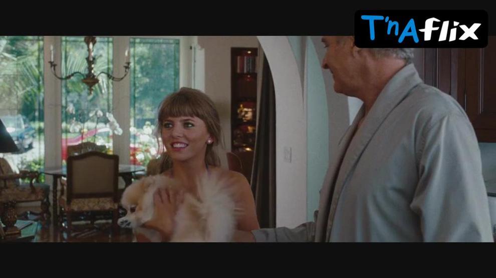 Ophelia Lovibond Bikini Scene In No Strings Attached Porn Videos