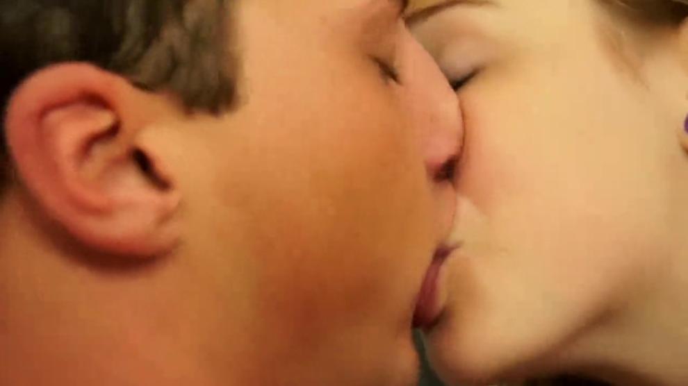 Beautiful Bi Threesome On Couch Porn Videos