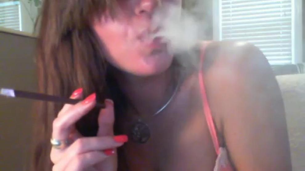 Blue Eyez Smoking More 2 Porn Videos