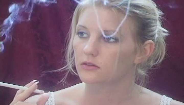Blonde 120 Smoking 2 Tnaflix Porn Videos