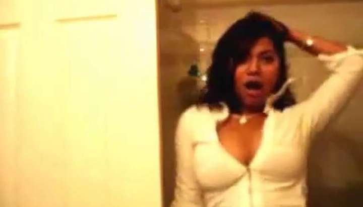 Tina Patel From Man Met Uni Doing A Sexy Strip Tease Tnaflix Porn Videos