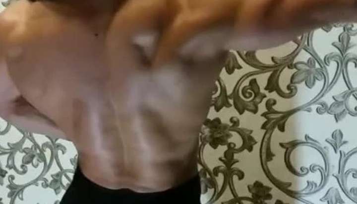 Muscle Girl Anastasia Leonova Flexing Her Sexy Back Tnaflix Porn Videos